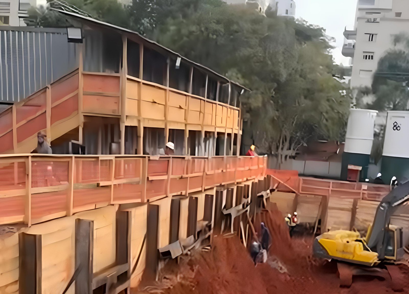 Entenda o que é guarda-corpo e o seu papel na segurança da obra! - Mart ...